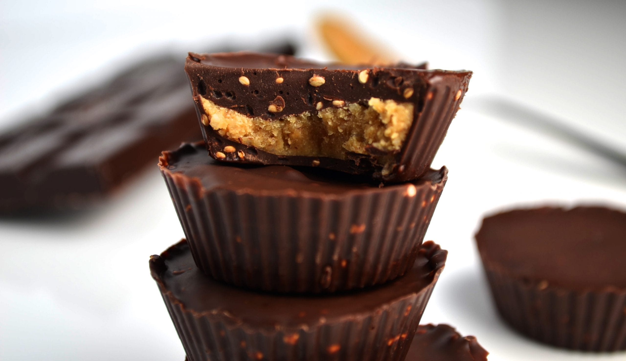 Dark Chocolate Quinoa Crunch Peanut Butter Cups - My Modern Cookery