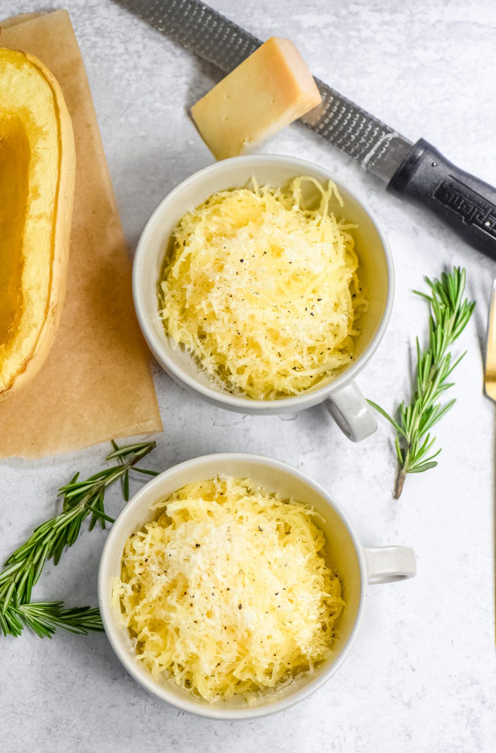 Slow Cooker Garlic Parmesan Spaghetti Squash - My Modern Cookery