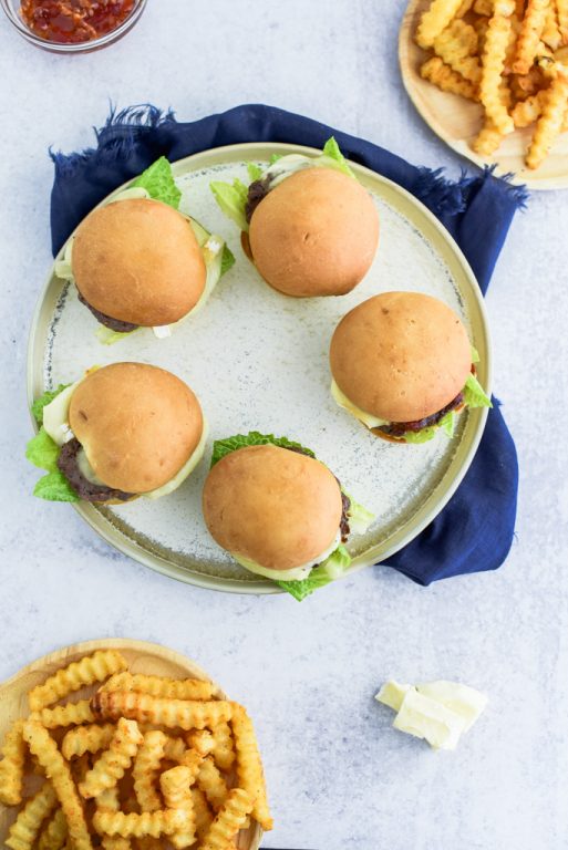 Beef Sliders with Bacon Pepper Jam and Brie - My Modern Cookery