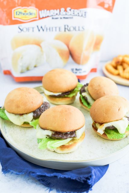 Beef Sliders with Bacon Pepper Jam and Brie - My Modern Cookery